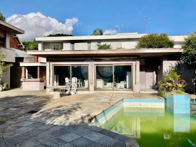 Casa / Sobrado para Venda em São Paulo/SP Brooklin 5 Quartos