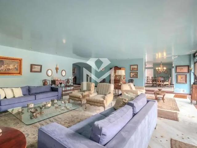 Casa / Sobrado para Venda em São Paulo/SP Brooklin 5 Quartos