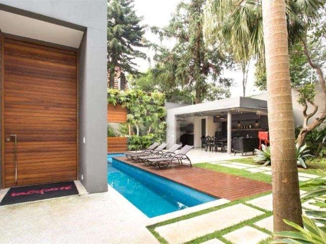 Casa / Sobrado para Venda em São Paulo/SP Brooklin 5 Quartos