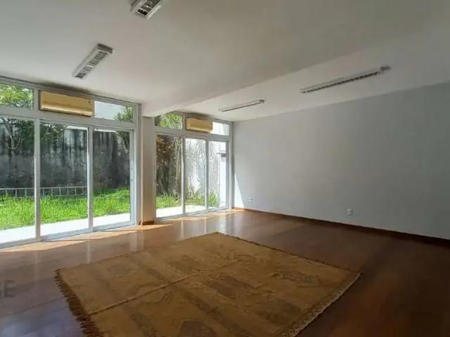 Casa / Sobrado para Venda em São Paulo/SP Brooklin 6 Quartos