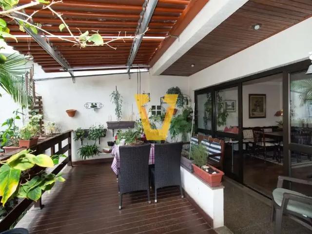 Casa / Sobrado para Venda em São Paulo/SP Brooklin 4 Quartos