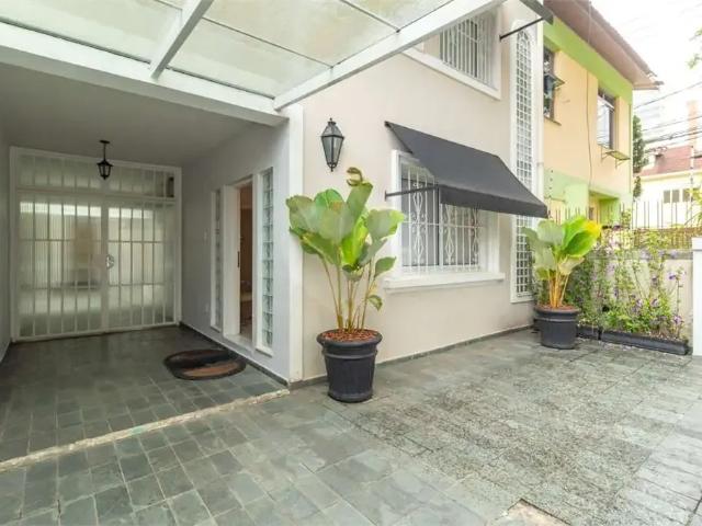 Casa / Sobrado para Venda em São Paulo/SP Vila Cordeiro 1 Quartos