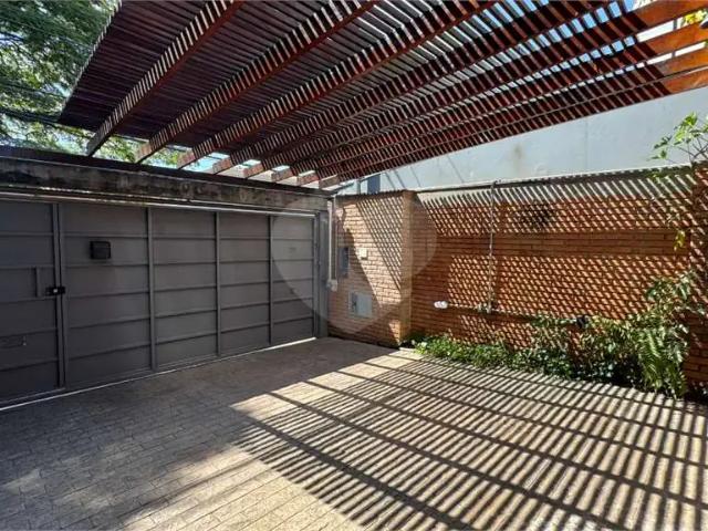 Casa / Sobrado para Venda em São Paulo/SP Brooklin 2 Quartos