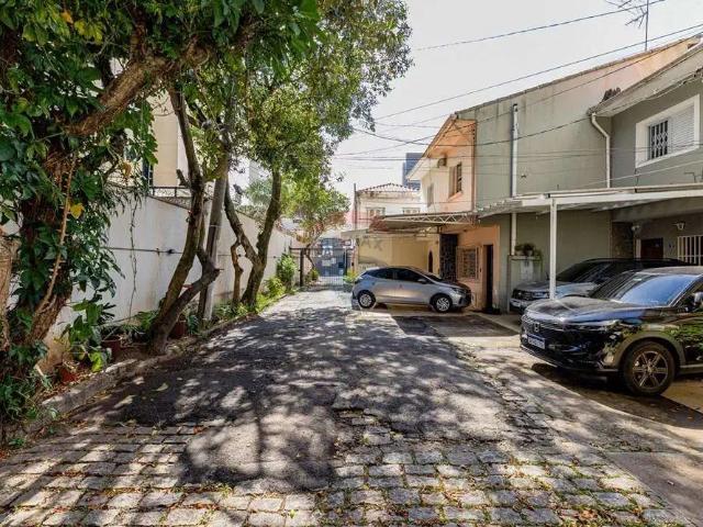 Casa / Sobrado para Venda em São Paulo/SP Brooklin 3 Quartos