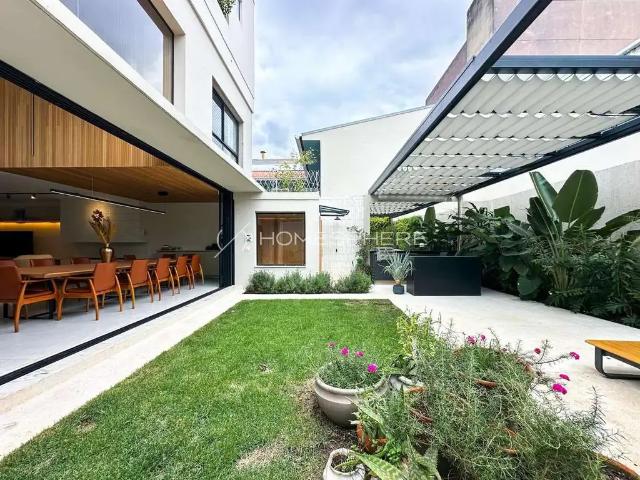 Casa / Sobrado para Venda em São Paulo/SP Brooklin 3 Quartos