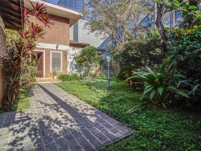 Casa / Sobrado para Venda em São Paulo/SP Brooklin 3 Quartos