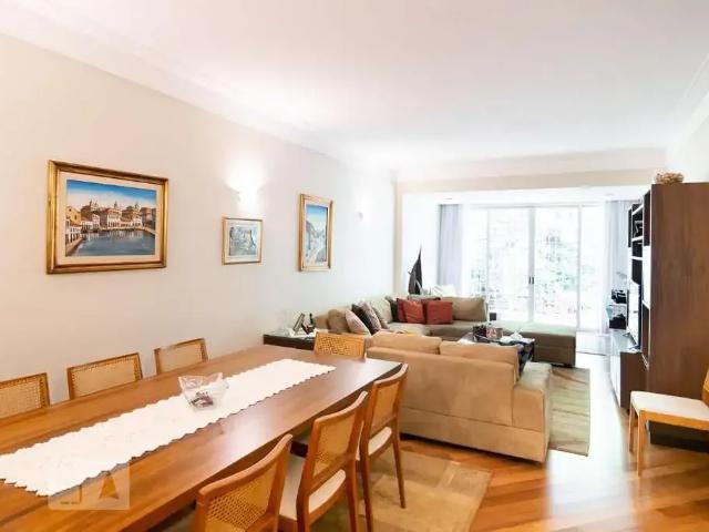 Casa / Sobrado para Venda em São Paulo/SP Brooklin 3 Quartos