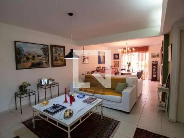 Casa / Sobrado para Venda em São Paulo/SP Brooklin 3 Quartos