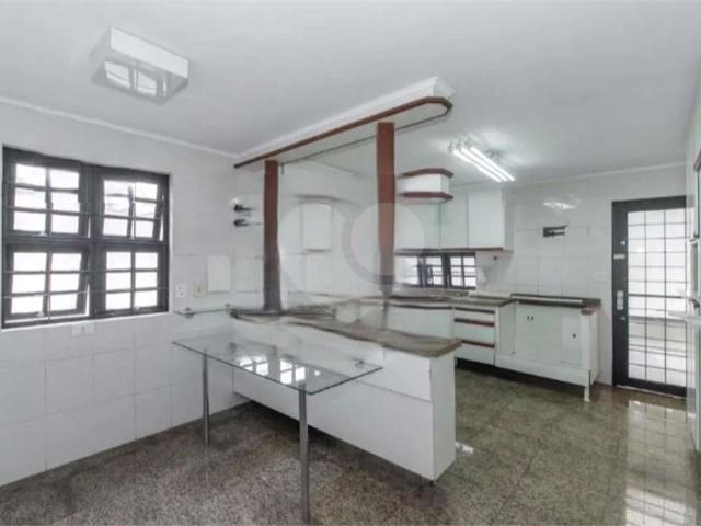 Casa / Sobrado para Venda em São Paulo/SP Brooklin 3 Quartos