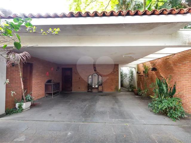 Casa / Sobrado para Venda em São Paulo/SP Brooklin 3 Quartos