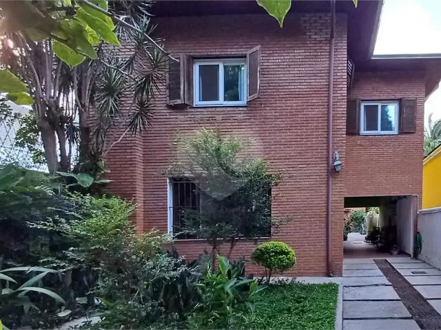 Casa / Sobrado para Venda em São Paulo/SP Brooklin 3 Quartos