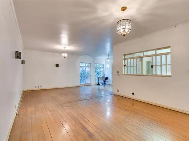 Casa / Sobrado para Venda em São Paulo/SP Brooklin Paulista 4 Quartos