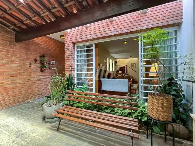 Casa / Sobrado para Venda em São Paulo/SP Brooklin Paulista 5 Quartos