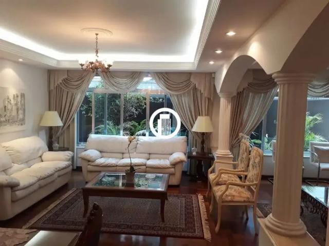 Casa / Sobrado para Venda em São Paulo/SP Brooklin Paulista 5 Quartos