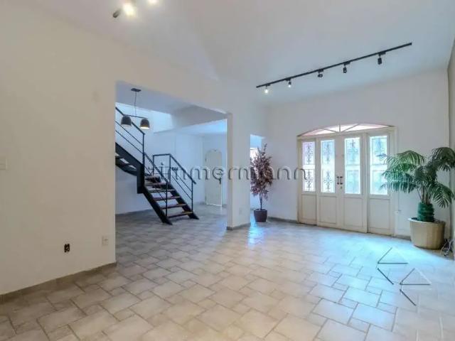 Casa / Sobrado para Venda em São Paulo/SP Brooklin 3 Quartos