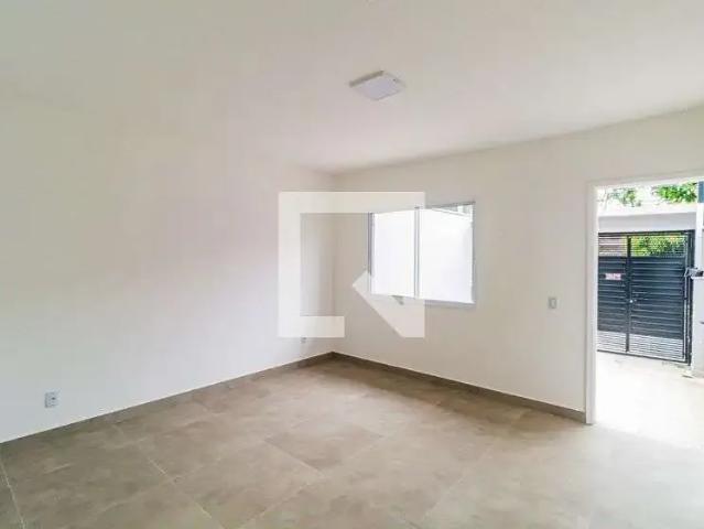Casa / Sobrado para Venda em São Paulo/SP Butantã 2 Quartos