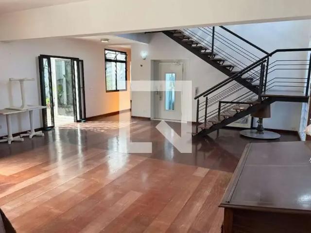 Casa / Sobrado para Venda em São Paulo/SP Butantã 4 Quartos