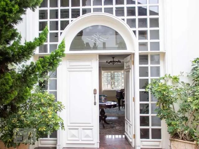Casa / Sobrado para Venda em São Paulo/SP Butantã 4 Quartos