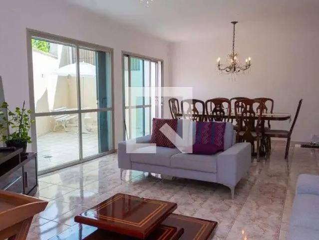 Casa / Sobrado para Venda em São Paulo/SP Butantã 4 Quartos