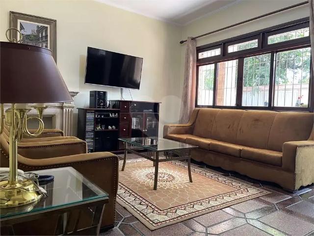 Casa / Sobrado para Venda em São Paulo/SP Butantã 5 Quartos