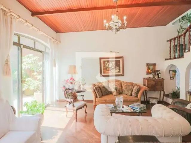 Casa / Sobrado para Venda em São Paulo/SP Butantã 5 Quartos