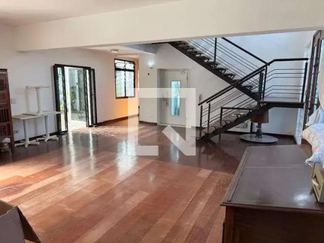 Casa / Sobrado para Venda em São Paulo/SP Butantã 5 Quartos