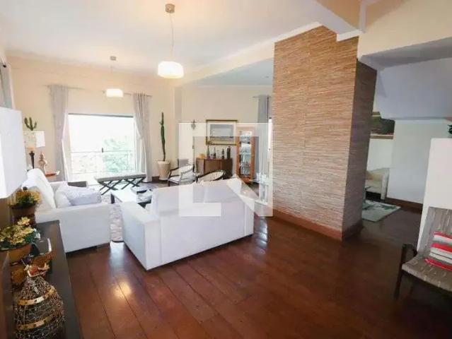 Casa / Sobrado para Venda em São Paulo/SP Butantã 5 Quartos