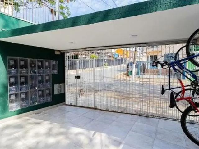 Casa / Sobrado para Venda em São Paulo/SP Cambuci 12 Quartos