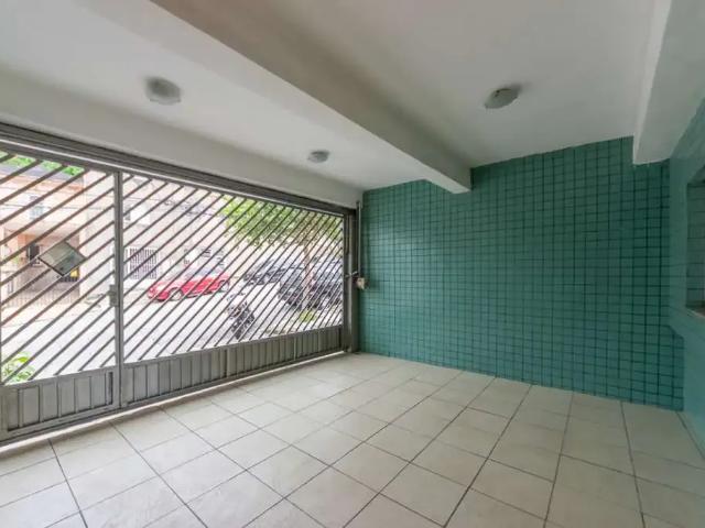 Casa / Sobrado para Venda em São Paulo/SP Cambuci 4 Quartos