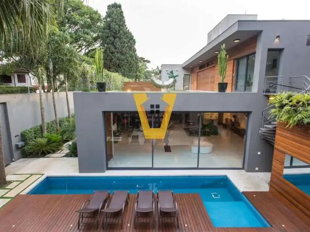 Casa / Sobrado para Venda em São Paulo/SP Campo Belo 10 Quartos