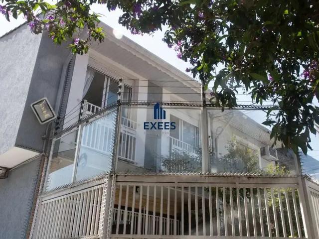 Casa / Sobrado para Venda em São Paulo/SP Campo Belo 3 Quartos