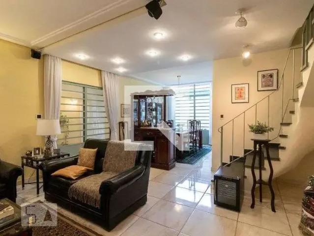Casa / Sobrado para Venda em São Paulo/SP Campo Belo 4 Quartos