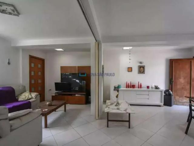 Casa / Sobrado para Venda em São Paulo/SP Campo Belo 4 Quartos