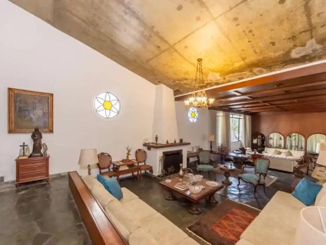 Casa / Sobrado para Venda em São Paulo/SP Campo Belo 5 Quartos
