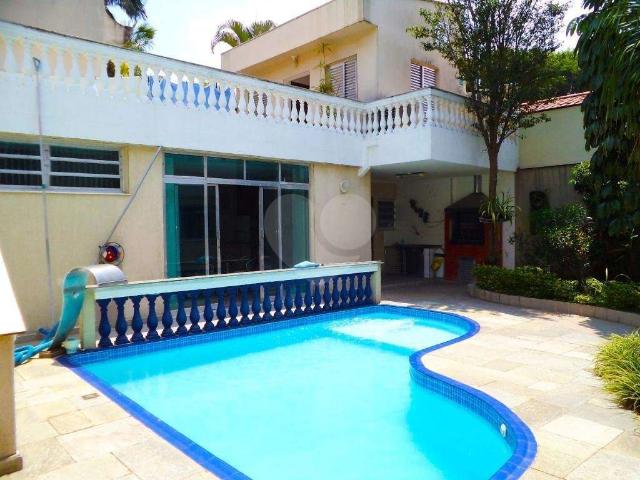 Casa / Sobrado para Venda em São Paulo/SP Campo Belo 5 Quartos