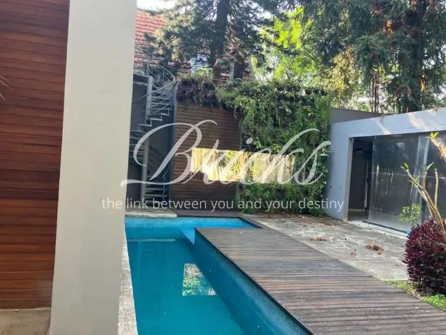 Casa / Sobrado para Venda em São Paulo/SP Campo Belo 5 Quartos