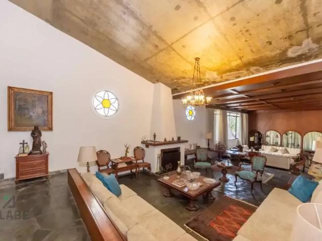 Casa / Sobrado para Venda em São Paulo/SP Campo Belo 5 Quartos