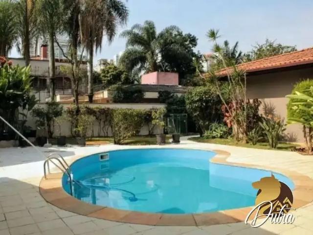 Casa / Sobrado para Venda em São Paulo/SP Campo Belo 6 Quartos
