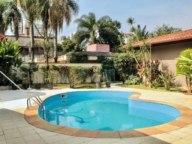 Casa / Sobrado para Venda em São Paulo/SP Campo Belo 7 Quartos