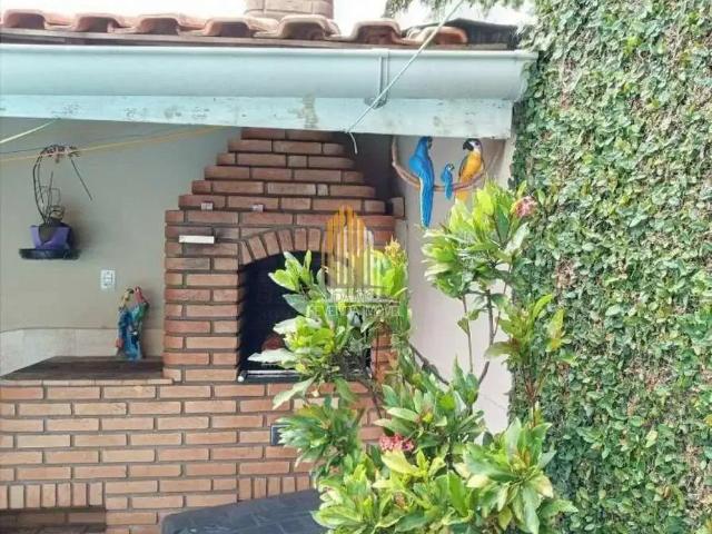 Casa / Sobrado para Venda em São Paulo/SP Campo Limpo 4 Quartos