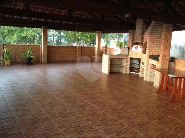 Casa / Sobrado para Venda em São Paulo/SP Campo Limpo 5 Quartos