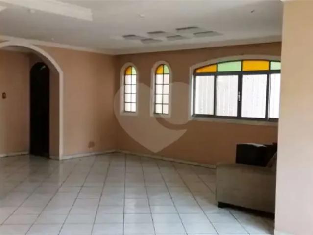 Casa / Sobrado para Venda em São Paulo/SP Campo Limpo 5 Quartos