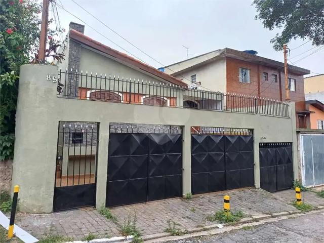 Casa / Sobrado para Venda em São Paulo/SP Campo Limpo 3 Quartos