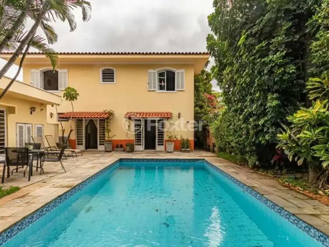 Casa / Sobrado para Venda em São Paulo/SP Caxingui 4 Quartos