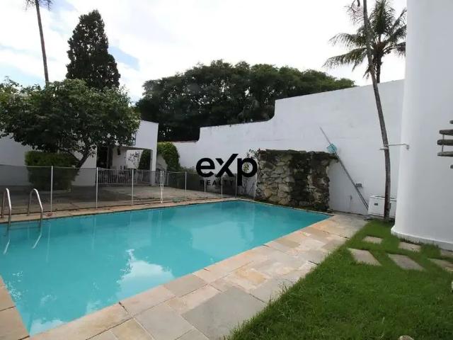 Casa / Sobrado para Venda em São Paulo/SP Caxingui 5 Quartos