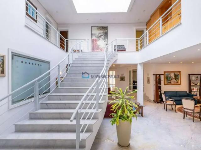 Casa / Sobrado para Venda em São Paulo/SP Chácara Monte Alegre 5 Quartos