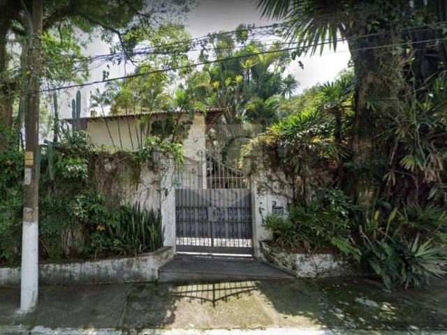 Casa / Sobrado para Venda em São Paulo/SP Chácara Monte Alegre 6 Quartos