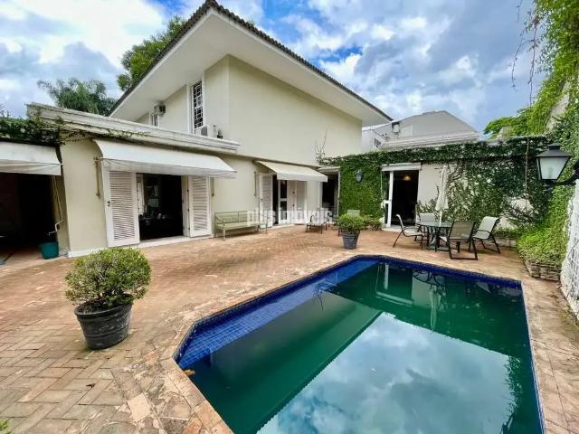 Casa / Sobrado para Venda em São Paulo/SP Cidade Jardim 4 Quartos