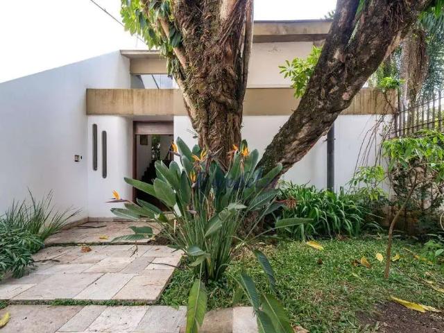 Casa / Sobrado para Venda em São Paulo/SP Cidade Jardim 4 Quartos