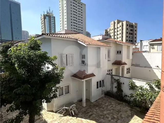 Casa / Sobrado para Venda em São Paulo/SP Tatuapé 4 Quartos